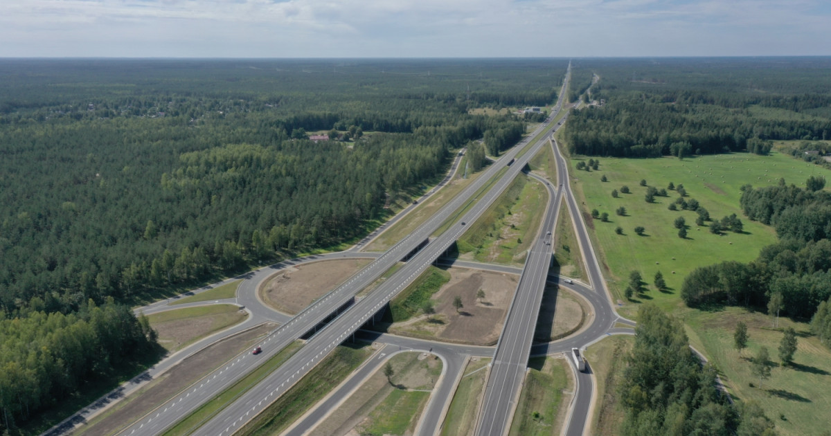 This year year construction of two tunnels and five pedestrian and ...