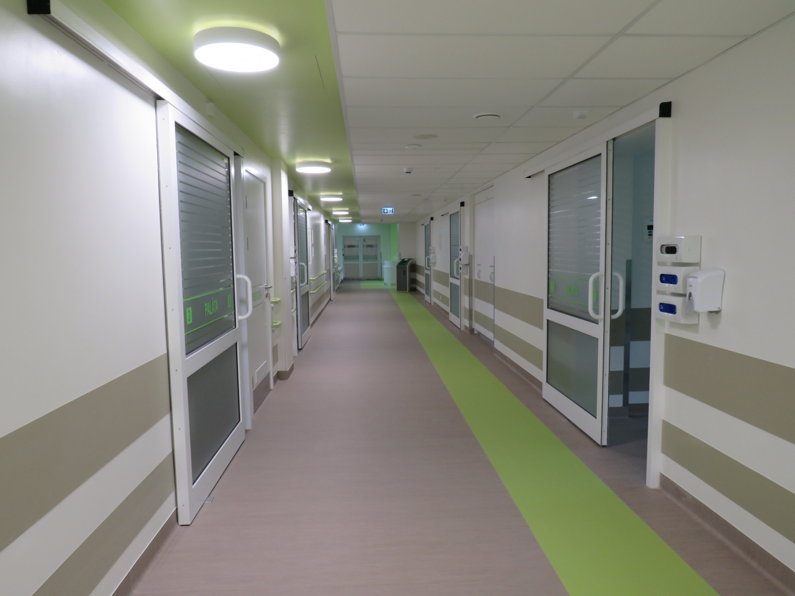 Vidzemes slimnīcā darbu sākusi pārbūvētā Neiroloģijas nodaļa - ES fondi