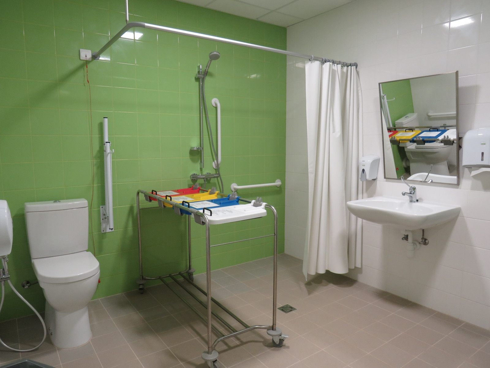 Vidzemes slimnīcā darbu sākusi pārbūvētā Neiroloģijas nodaļa - ES fondi